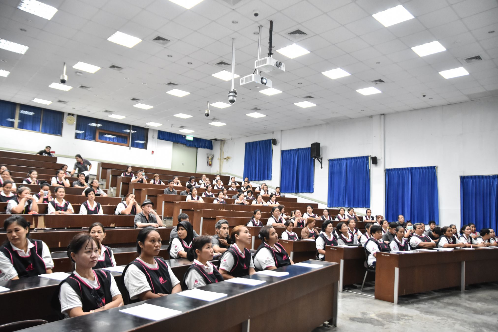 EESH Training about waste management for cleaner in KMUTT ...